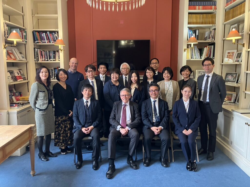 Simon Johnson meets Japanese Child Care Professionals - Pump Court ...